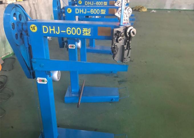 Manual Corrugated Carton Box Stitching Machine For Carton Forming Handy